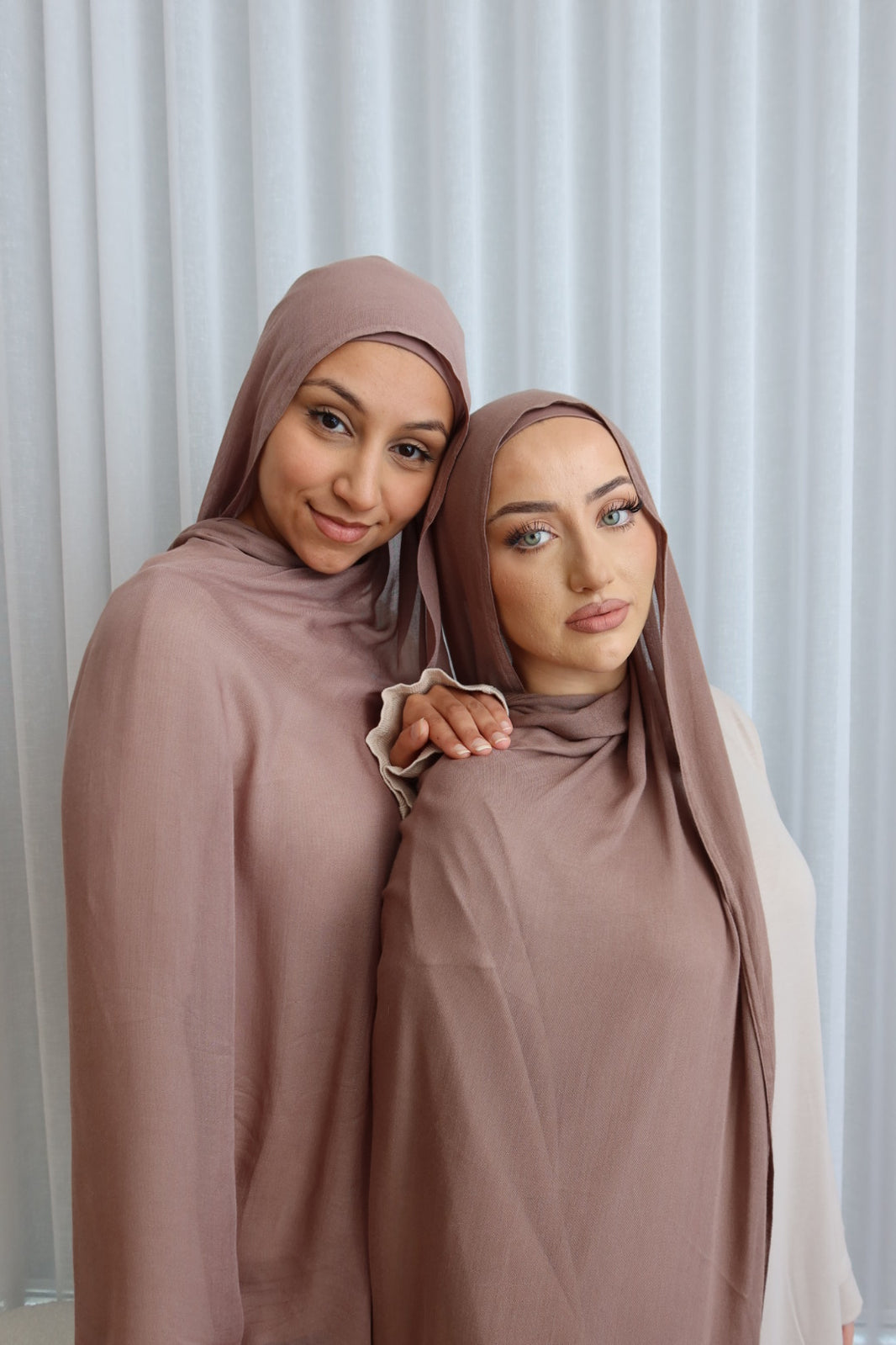 Anāqa: Women's Modest Fashion Clothing Brand