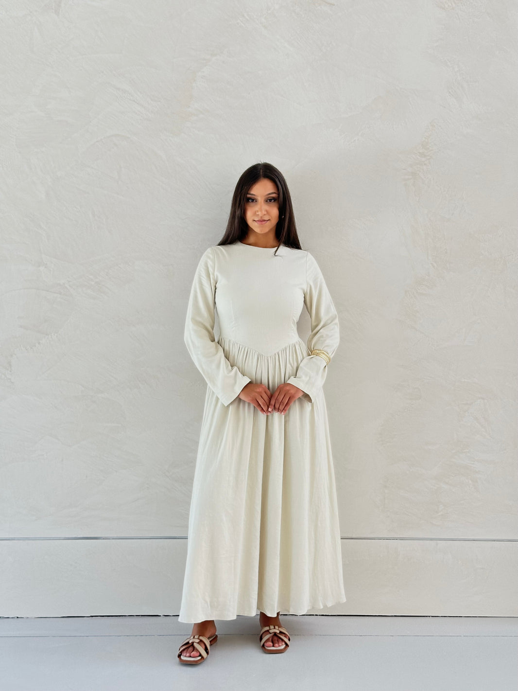 Anāqa: Modest Fashion Clothing